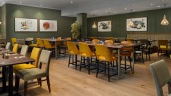 Table-Tastic: What size restaurant table top seats 6? | Design Insider